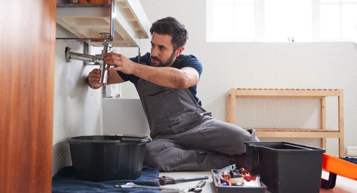 The Many Jobs That Professional Plumbers Actually Do - Buxvertise